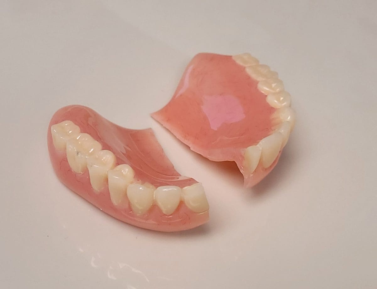 Benoit Viau Denturologiste - Denturologiste Laval